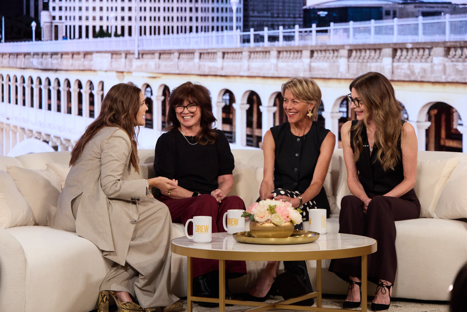 Paramount Press Express | The Drew Barrymore Show: Drew Surprises ...