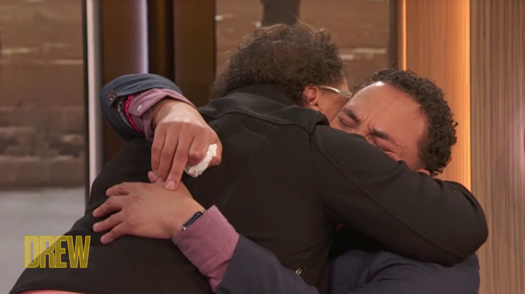 Paramount Press Express | SHE PERSISTED” AUTHOR CHELSEA CLINTON; DREW’S ...